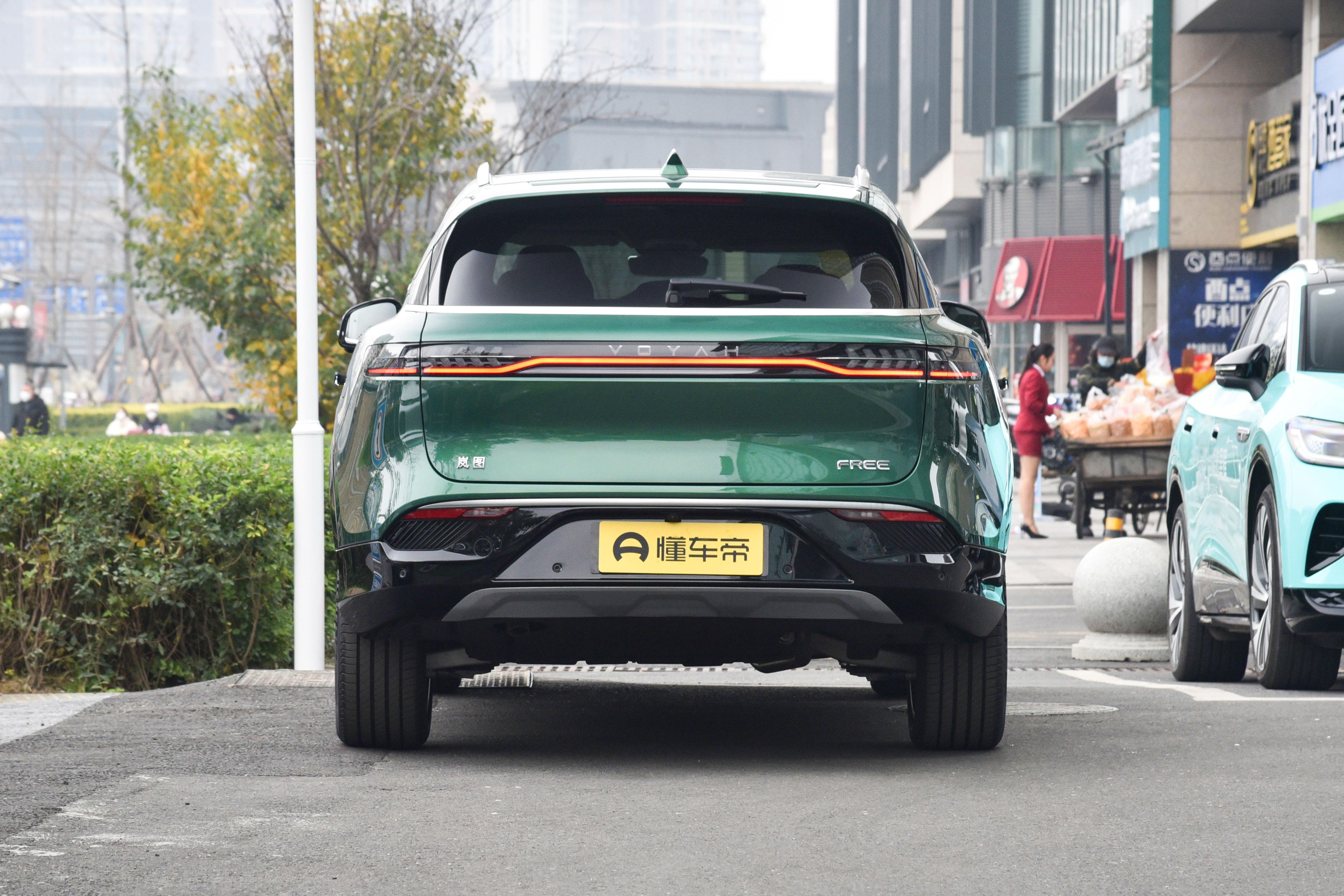 Equipped with electric four-wheel drive, with a comprehensive battery ...