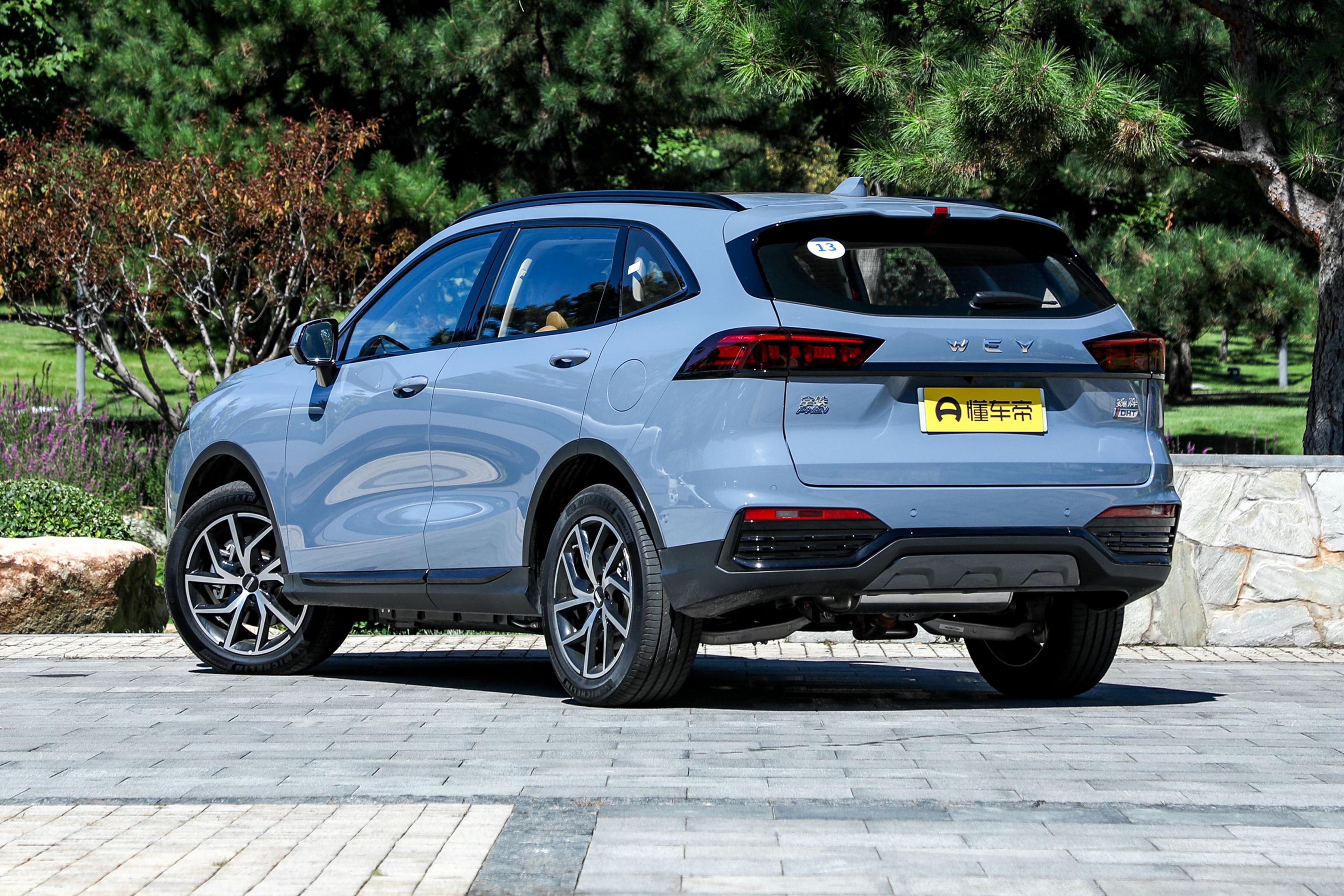 Latte DHT-PHEV: 184km of pure electric battery life, with three screens, benchmarking Song PLUS ...