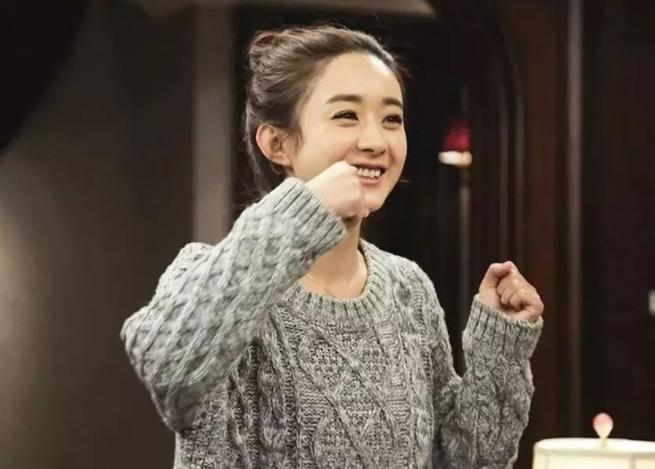 "Smart Girl" don't act randomly, some people smile like elves, and some ...