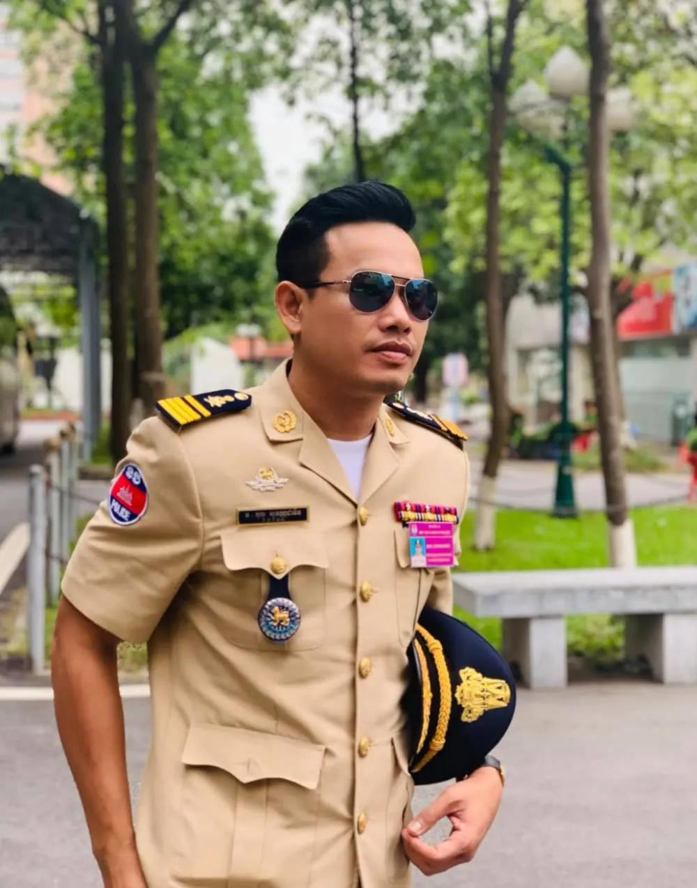Don't underestimate Cambodian celebrities, the true identities of these ...