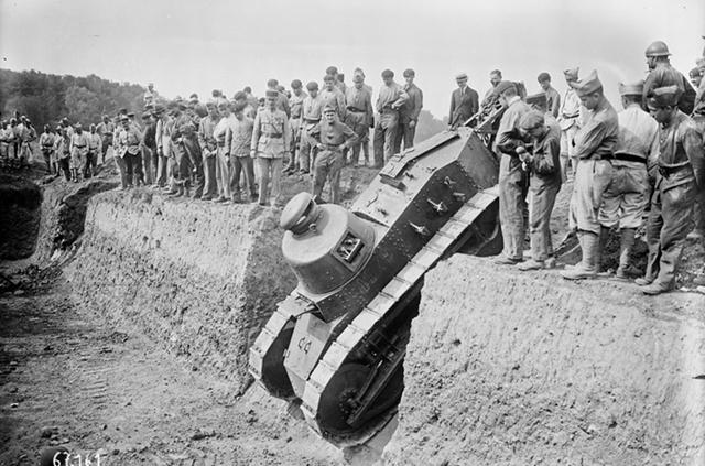 The tank turret can rotate infinitely at 360 degrees. How to connect ...