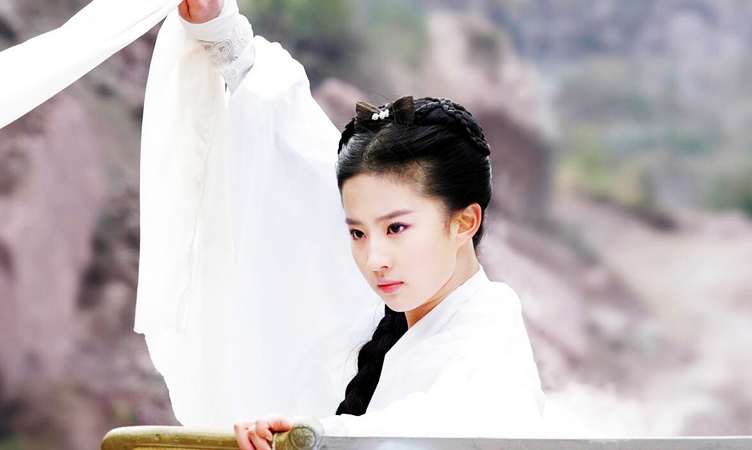 Who can beat Zhou Botong in the Three Views of Huashan?Not Yang Guo ...