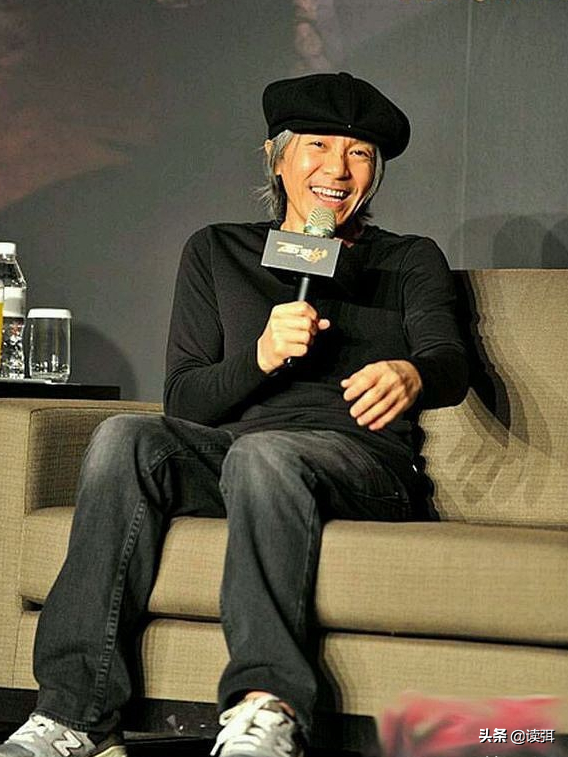 Andy Lau comforts Feng Xiaogang: It's not ashamed to lose to Stephen ...