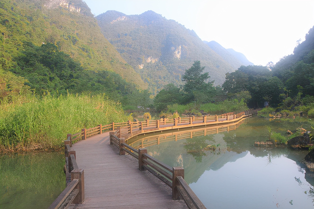 Visit the beautiful and quiet Libo Xiaoqikong Scenic Area - iNEWS