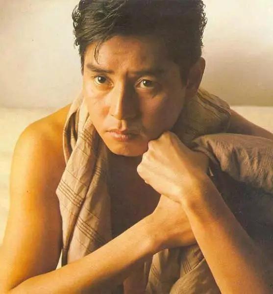 71-year-old Alan Tam ran into Chow Yun-fat, optimistic, young and self ...