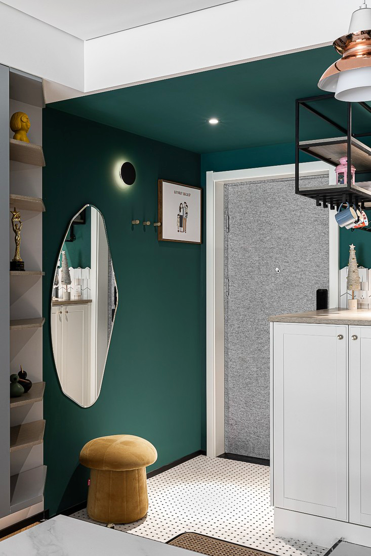 Her family's 89 square meters is a modern and light luxury, which has ...