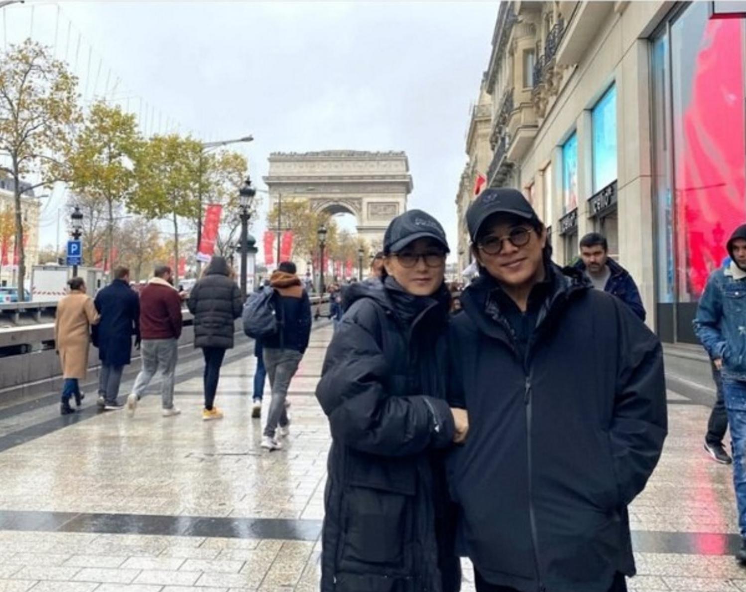 Jet Li's eldest daughter takes photos for her birthday, the two sisters ...