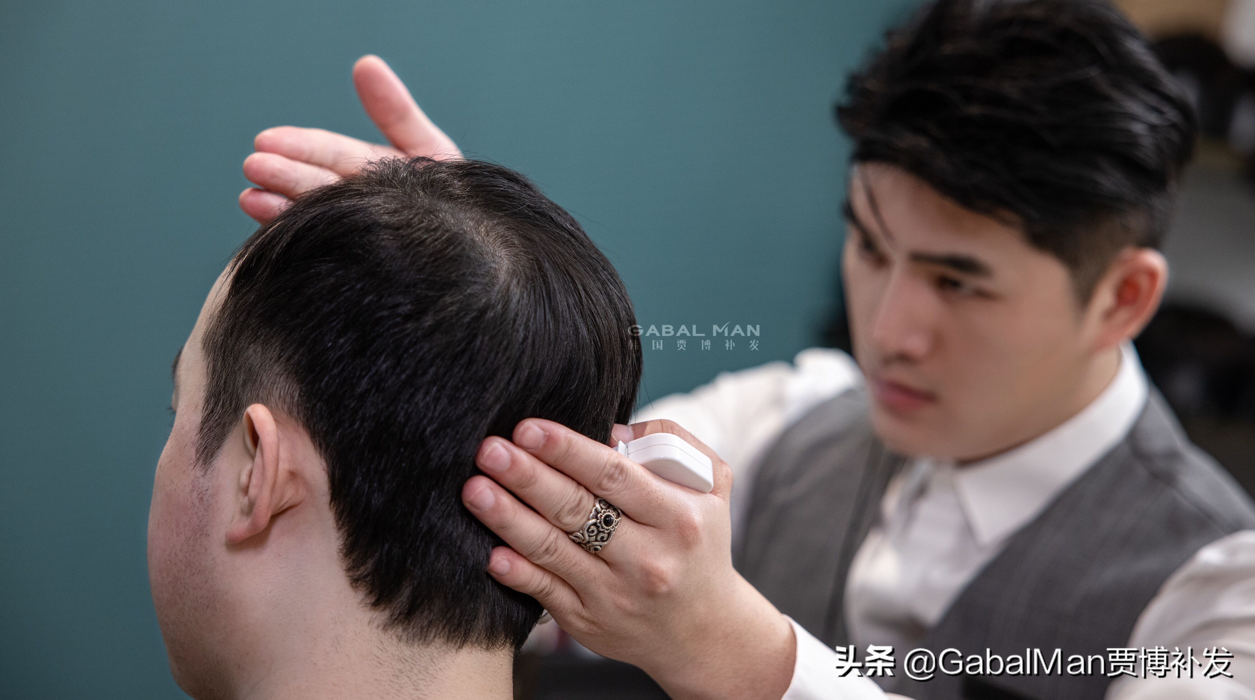 What is the difference between a normal wig and a custom wig?Those who ...