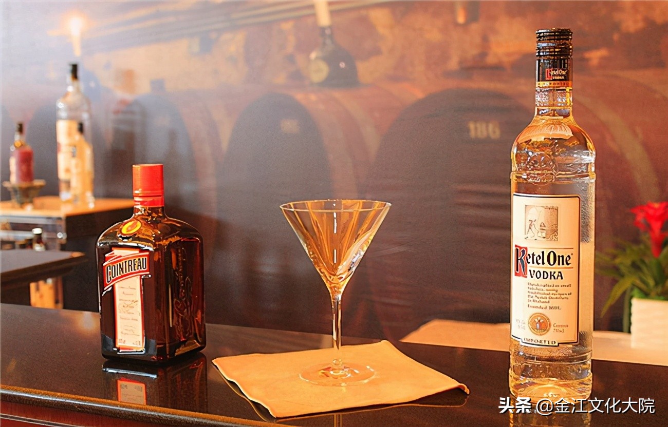 Vodka, Volga, Katyusha, the impression of Big Brother in the Soviet ...