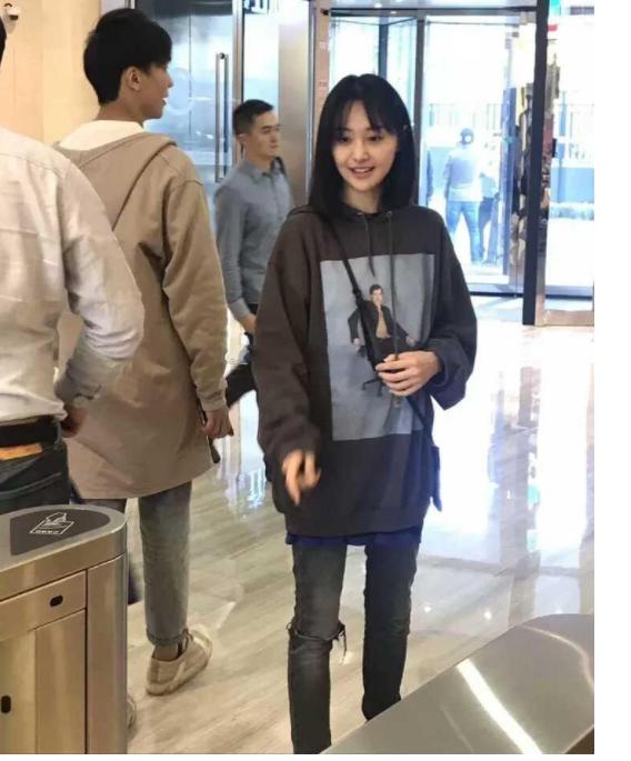 It is said that Zheng Shuang is the "goddess of makeup" in the entertainment industry. When I ...