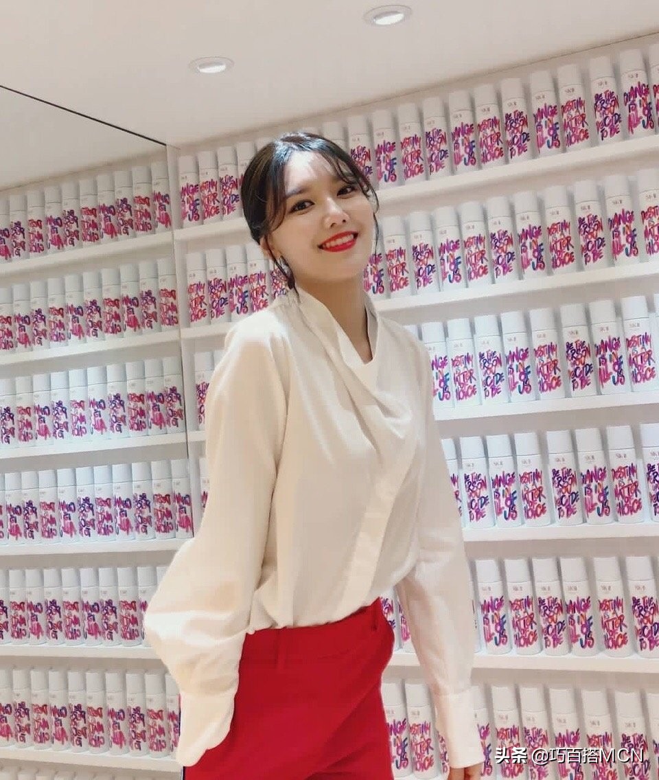 Cui Xiuying is really a "human stunner", with a beautiful butterfly ...