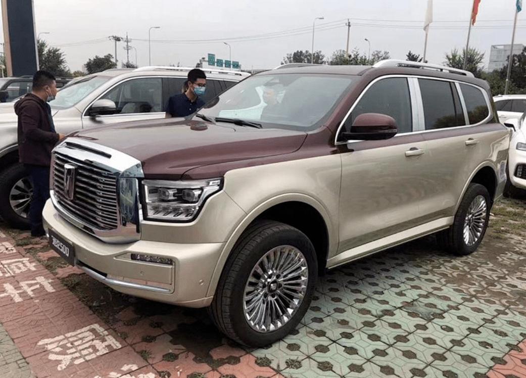 The tank 500 customized version of the real car appeared on the street ...