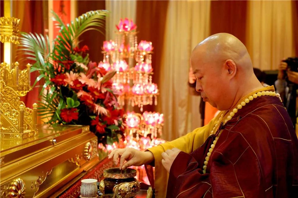 Thirty years later, the elder Benhuan, the master of Buddhism ...