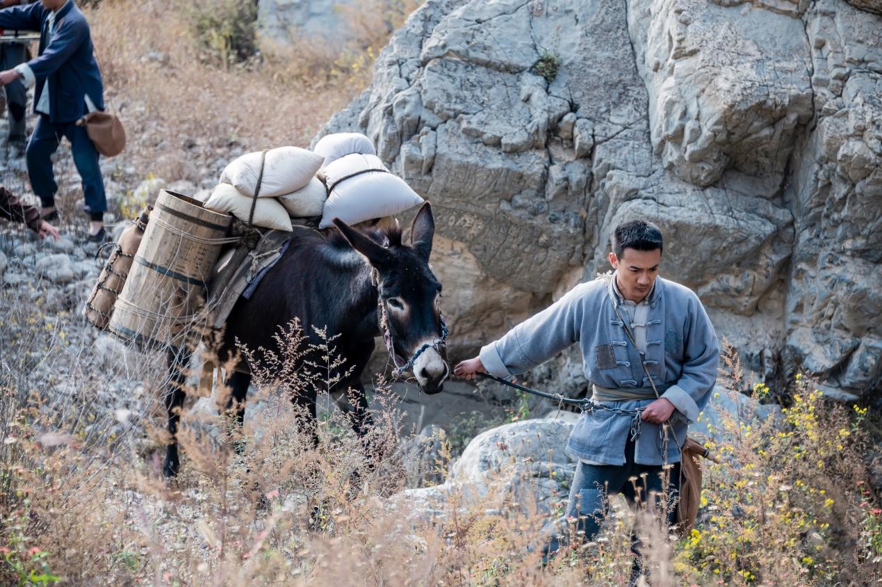 Actor Jing Le starred in the red war film "Kecun Storm" again after ...