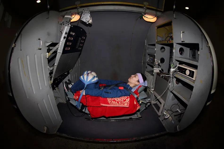 The most beautiful astronaut-Wang Yaping - iNEWS