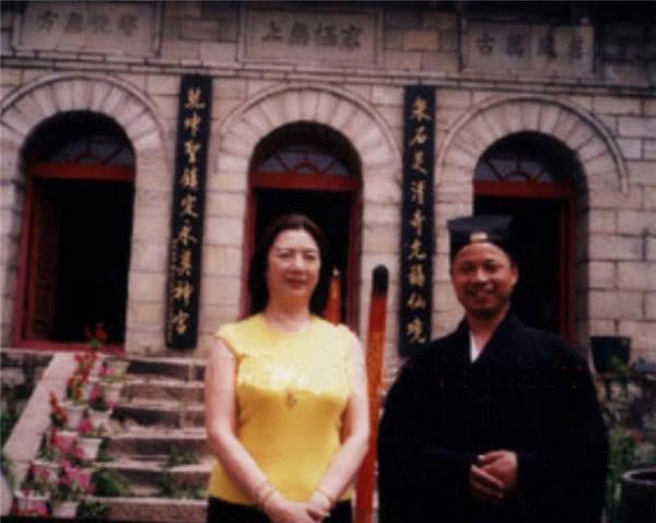 She was chosen as Lin Liguo's fiancée because of her beauty. - iNEWS