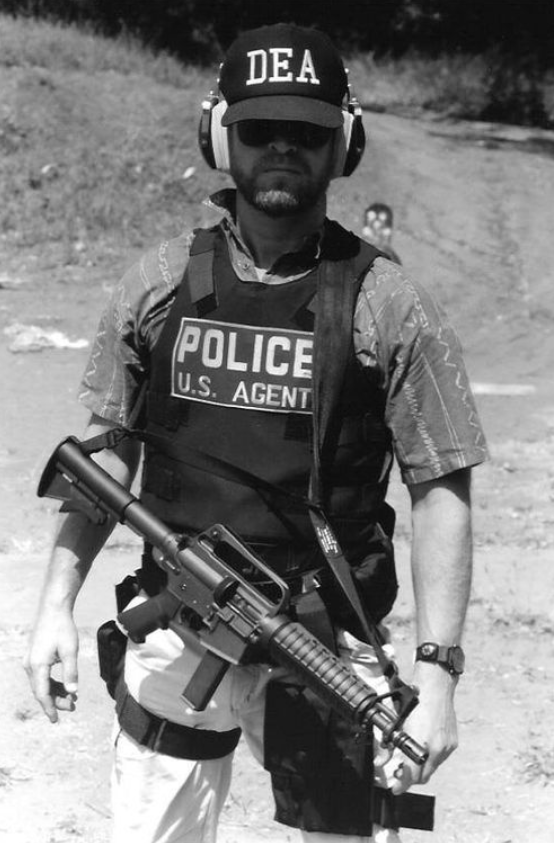 The weirdest AR15, what is the origin of the Colt 9mm submachine gun ...