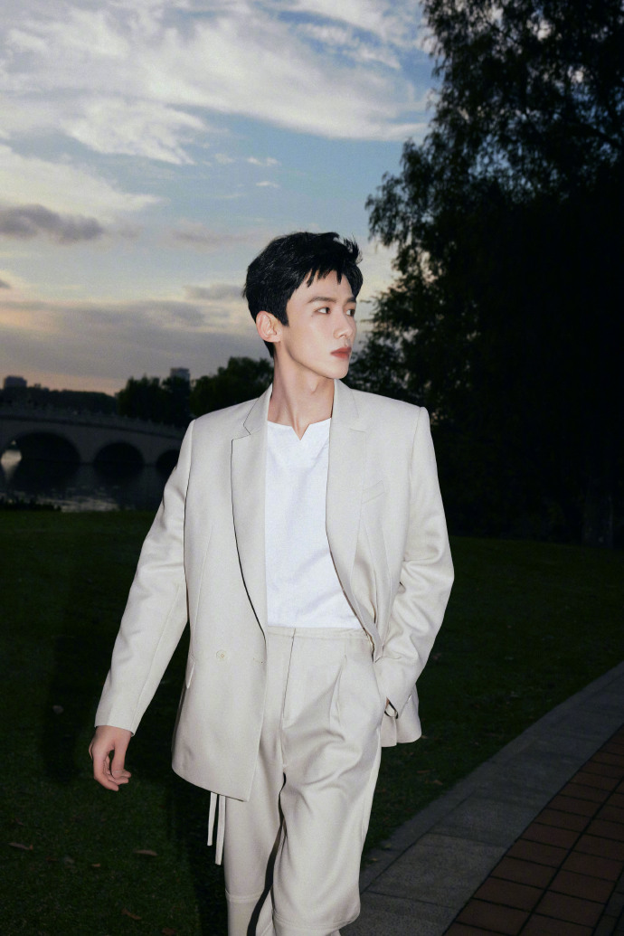 10.17 Picture: Xiao Zhan, Di Lieba, Zhang Yixing, Yang Yang, Cheng Yi, Li Yifeng, Tan Songyun ...