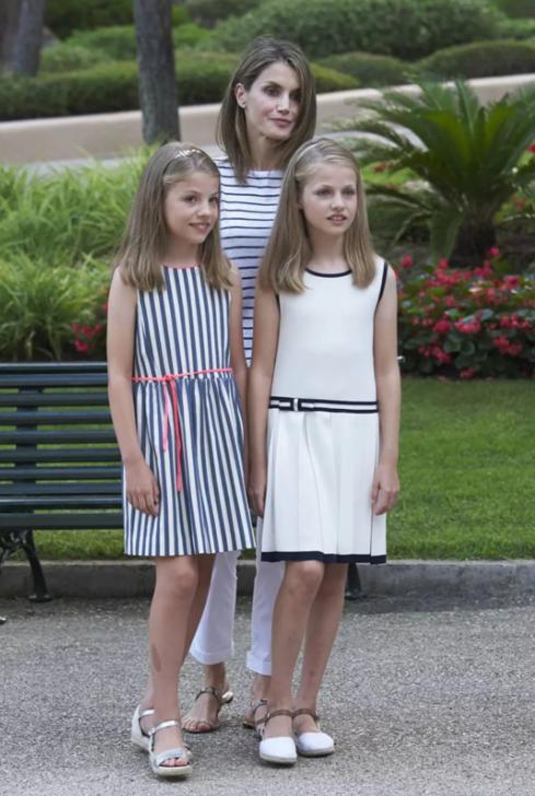 The little Spanish princess has soared. At the age of 14, she is taller ...
