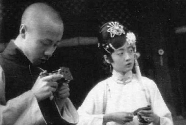 Why couldn't the last emperor Puyi have children?See what the maids ...