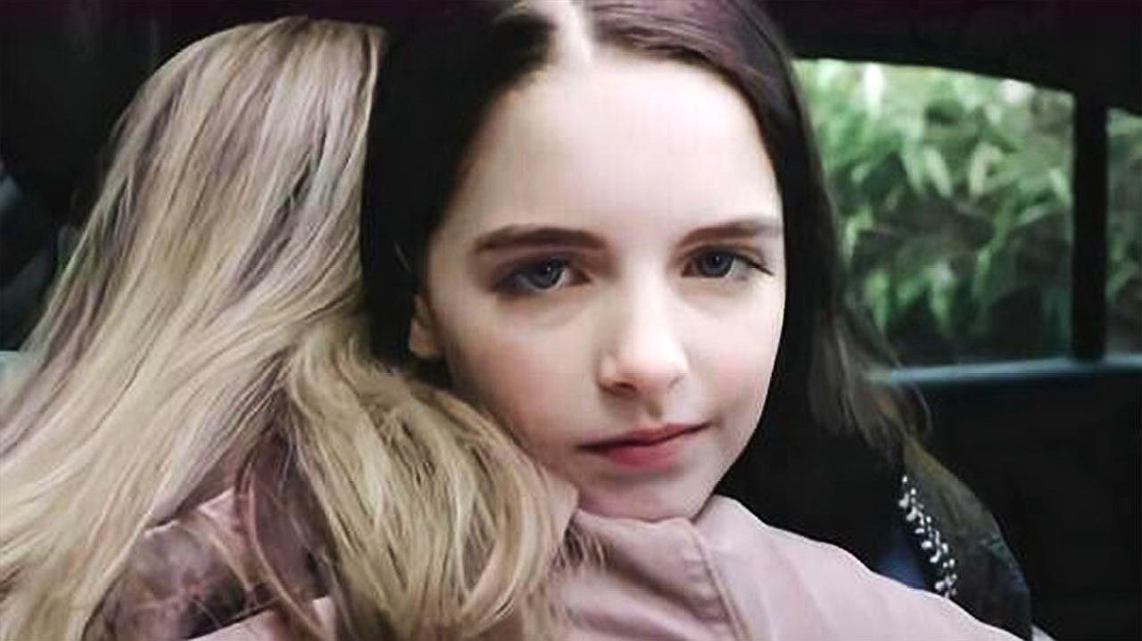 The movie "bad kind" · The little girl appears to be cute, but it is a ...