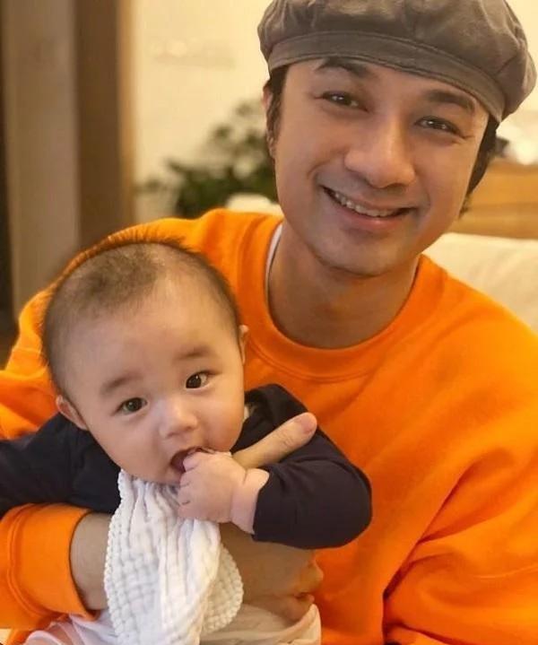 Leo Ku turned into a full-time dad, personally guarding his son is very ...
