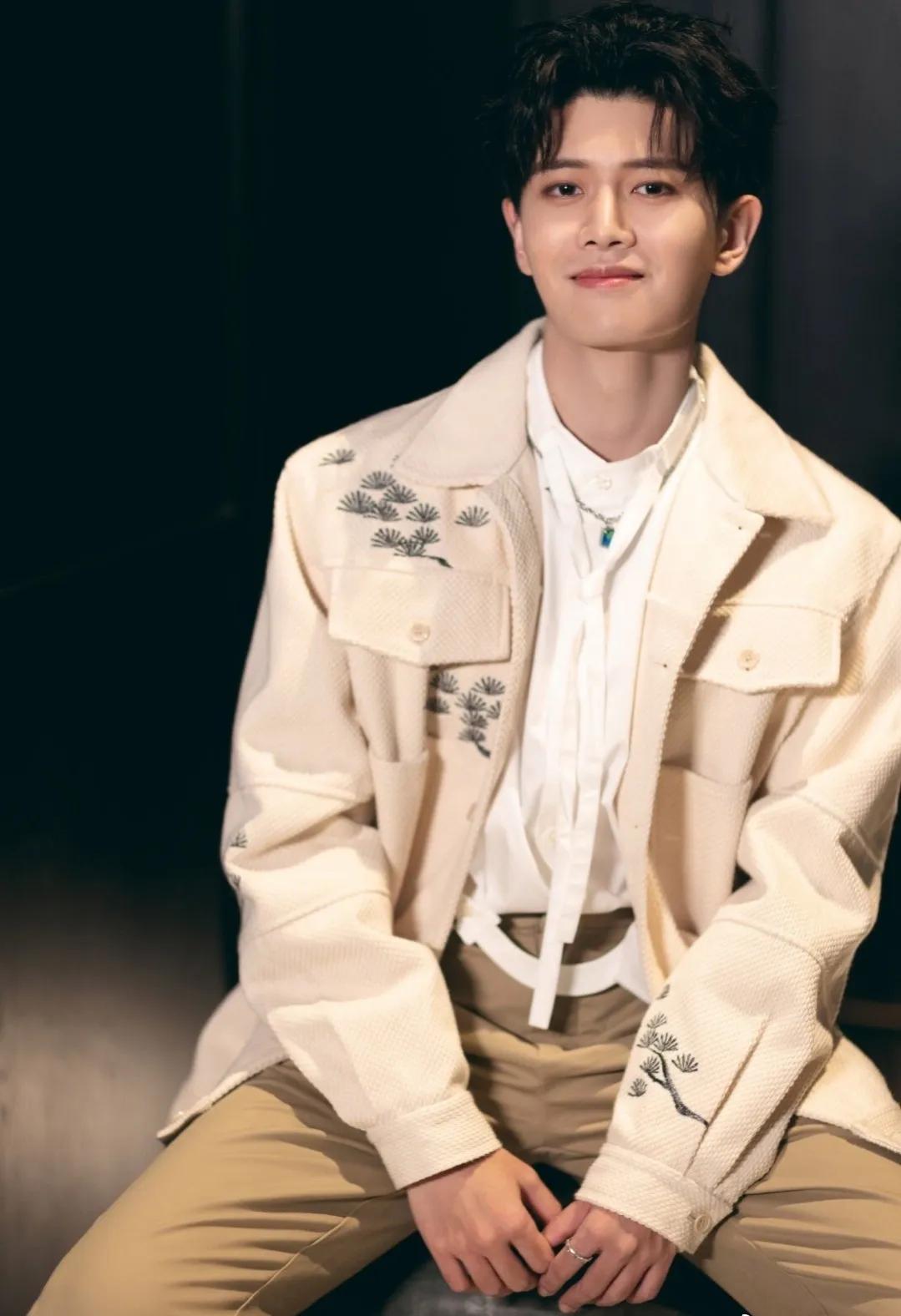 Entertainment gossip: Yang Yang, Zhao Lusi, Wang Yibo, Zhang Yixing ...