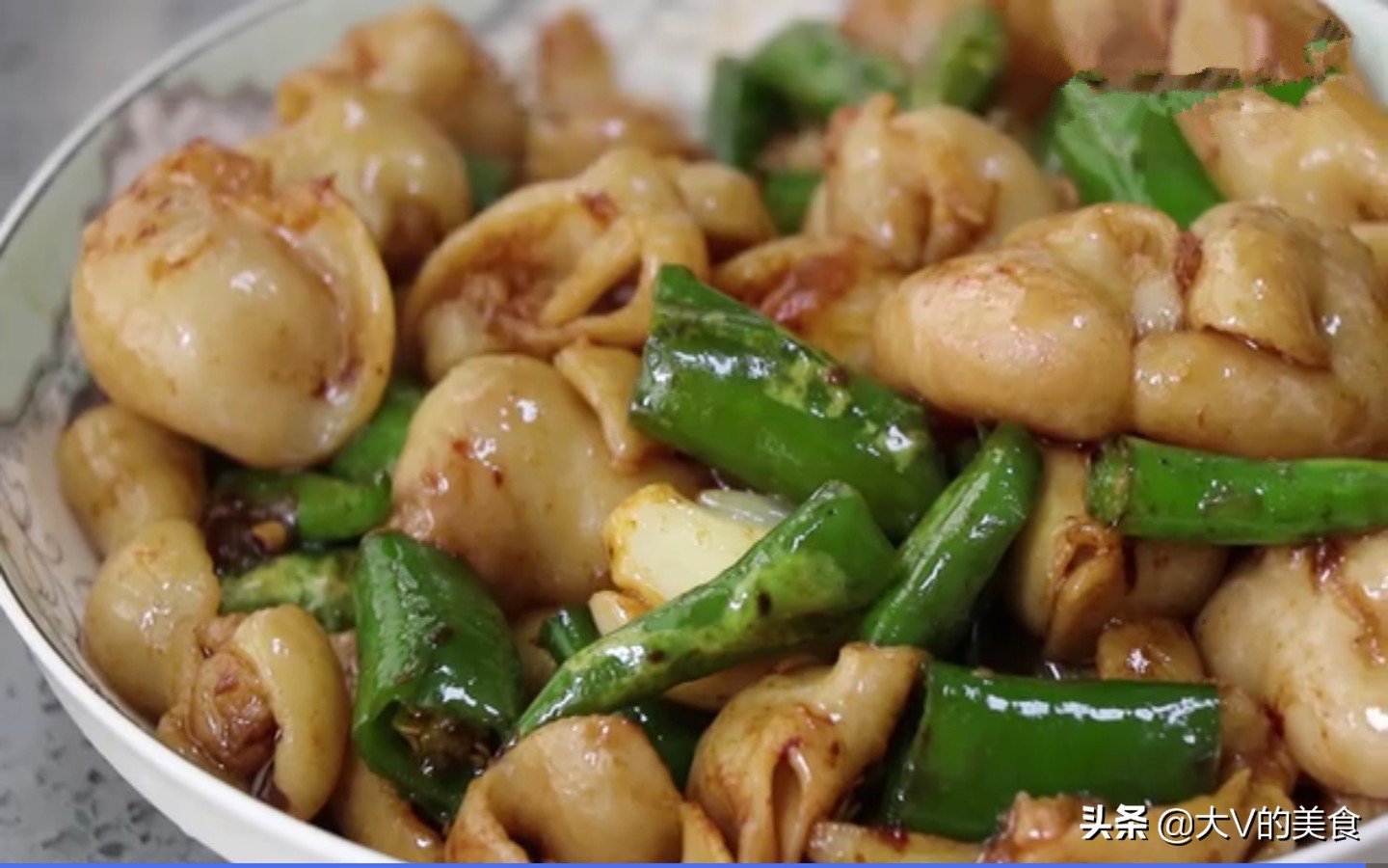 Stir-fried fatty intestines homemade method, simple and easy to make ...
