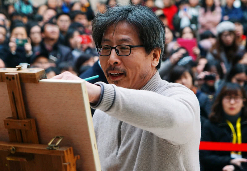 Super-realistic painter Leng Jun: Comparable to a human camera, a ...