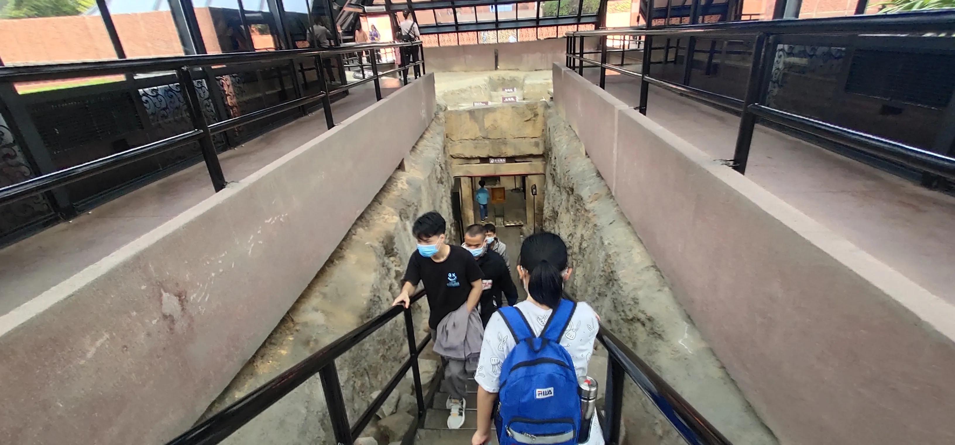 Where is the tomb of the king of Nanyue Zhao Tuo?Why is there such a ...