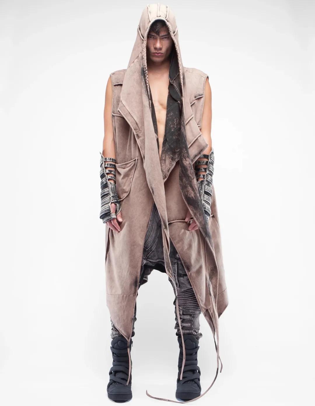 Walk the show in the sandstorm!The costumes of "Dune" can be called ...