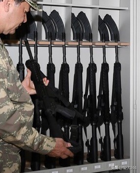 Azerbaijan aztex assault rifle - iMedia