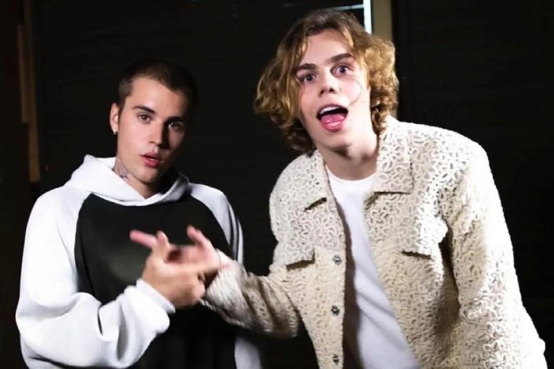 Airborne Billboard singles chart champion, 17-year-old Australian ...