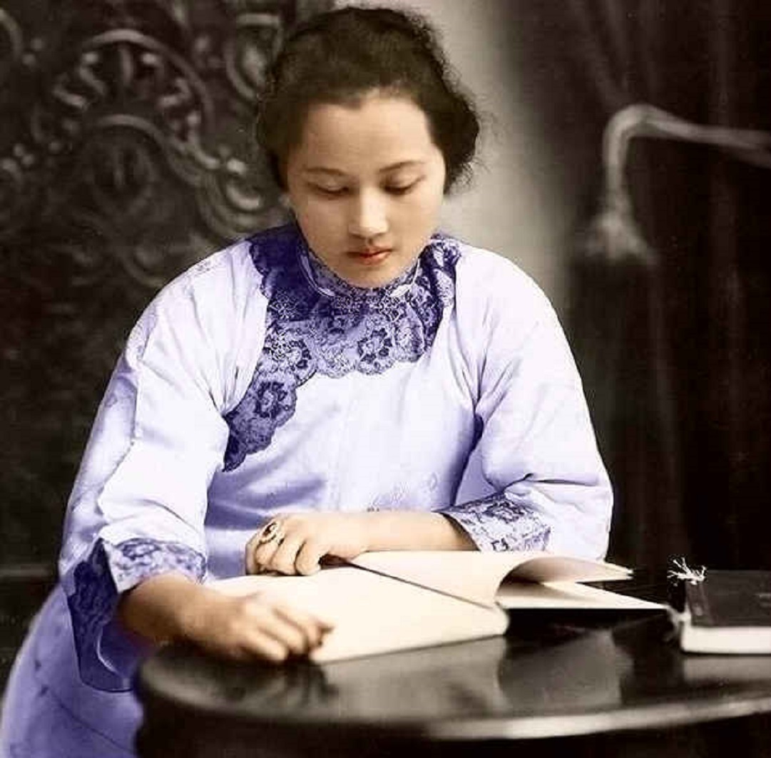 Soong Ching Ling: Invited to participate in the founding ceremony, but ...