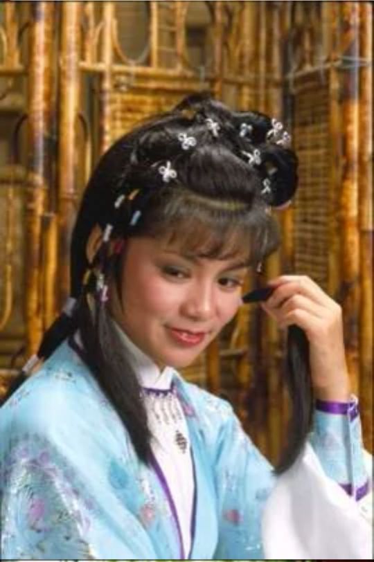 Weng Meiling plays Huang Rong in TV series - iMedia
