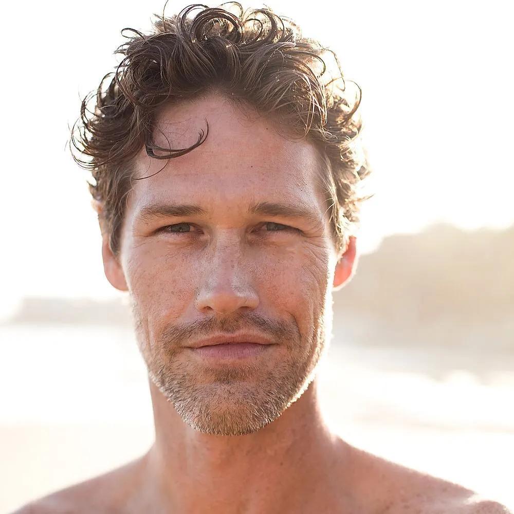 The male model in Britney's MV is 46 years old this year - iMedia