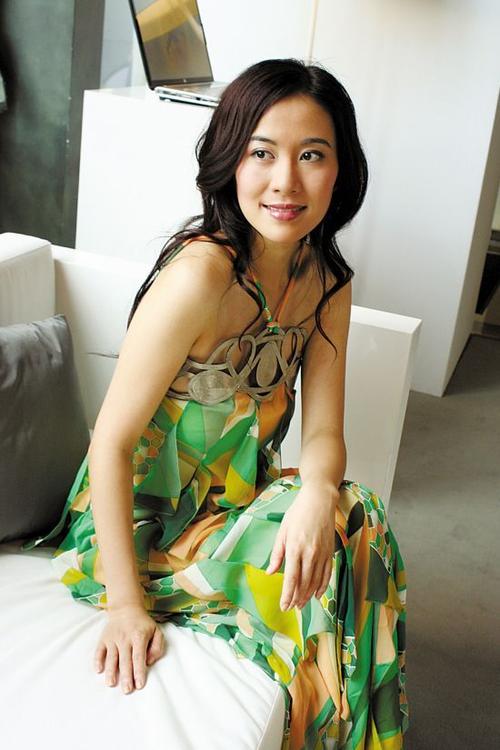 Calling Hangzhou beauty and popular actress Ye Xuan to publish a book ...