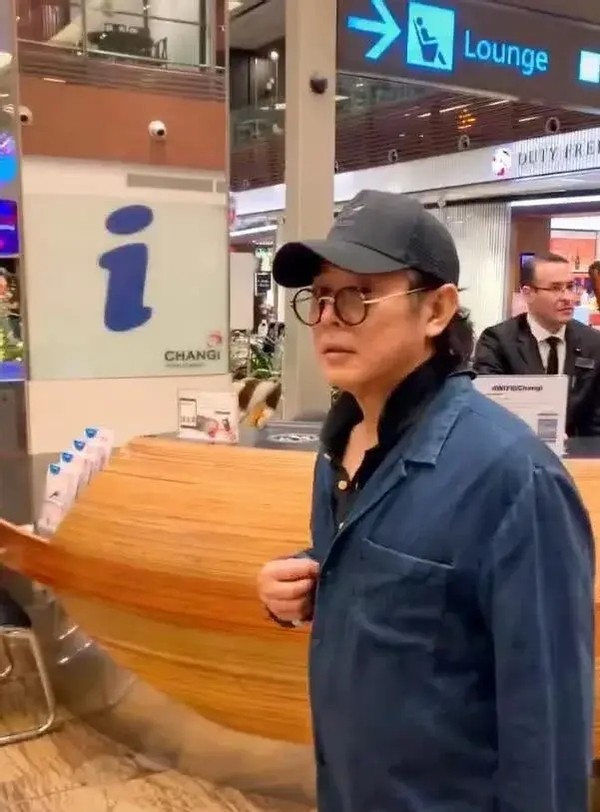 57-year-old Jet Li has not shown up for a long time! Illness-ridden ...