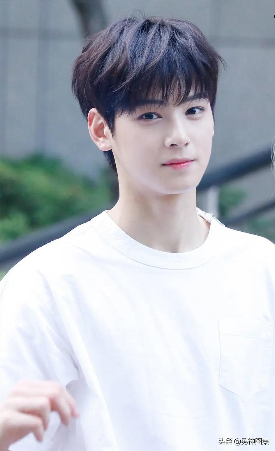 Well-behaved and handsome Korean star - iNEWS