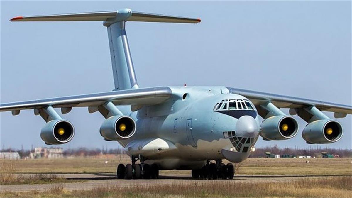 The tanker's combat power is particularly poor, and the number is small ...