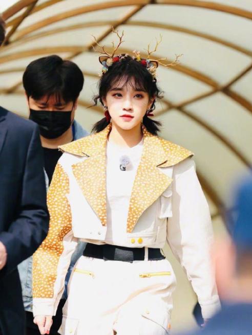 The latest look of "Running Man", the baby is still beautiful and ...