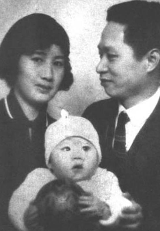 Ye Ting's wife's face value is too defying, a school-level figure, and ...