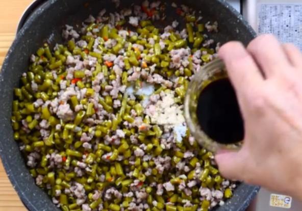 Can't eat long cowpea?Homemade "Pickled Cowpeas" with Minced Meat - iNEWS