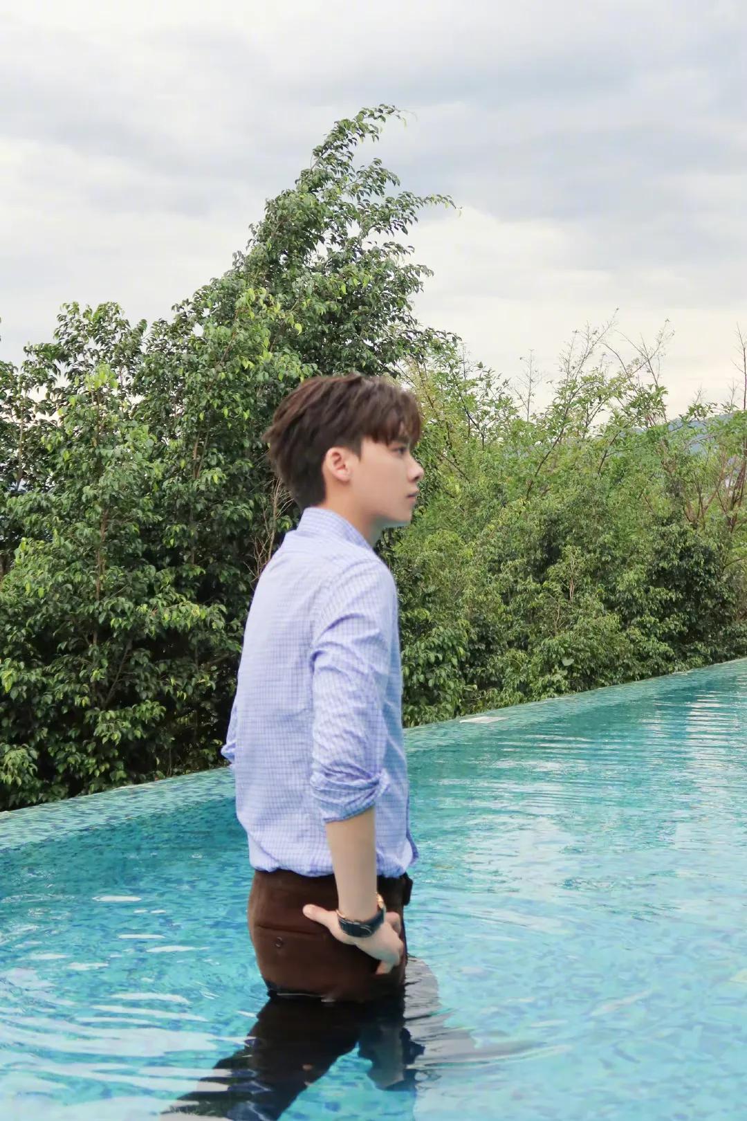 Li Yifeng ELLEMEN double cover - iMedia