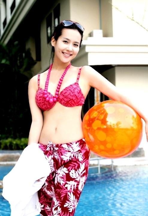 Zhao Ruzhen The Gorgeous Transformation Of A Sexy Actress To The Queen Of Qinglong Inews