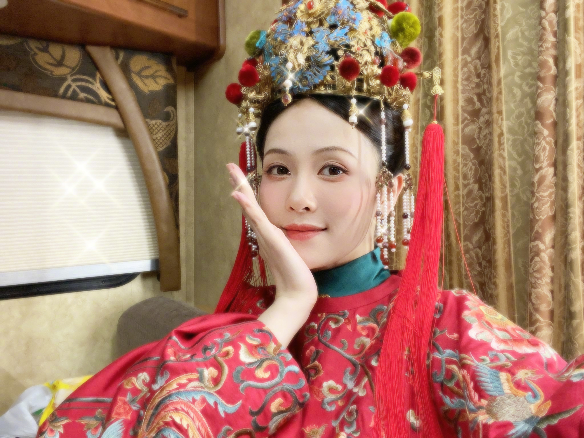 Bai Lu's wedding look in "Jade House Spring", the classical wedding ...