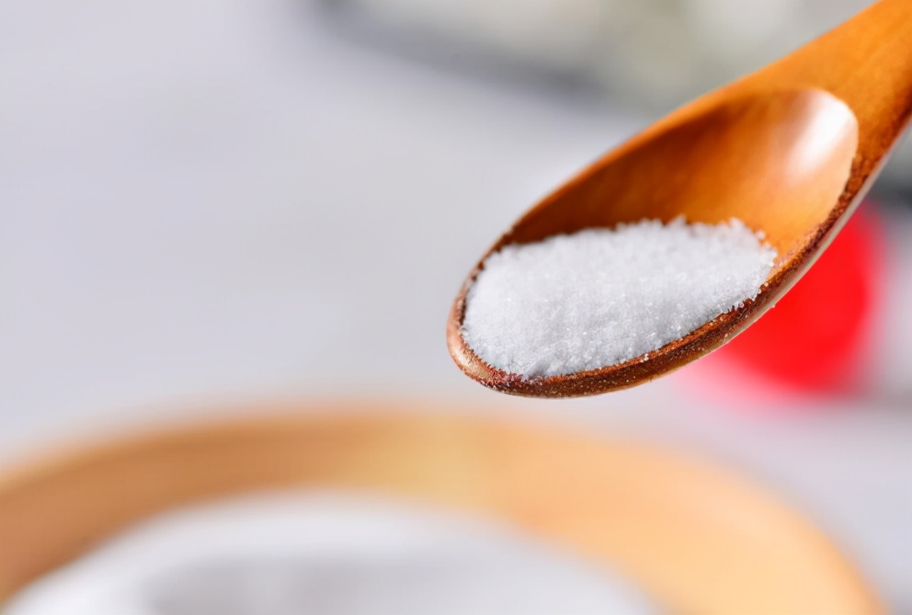 People with high blood pressure don't just know to eat less salt. These ...