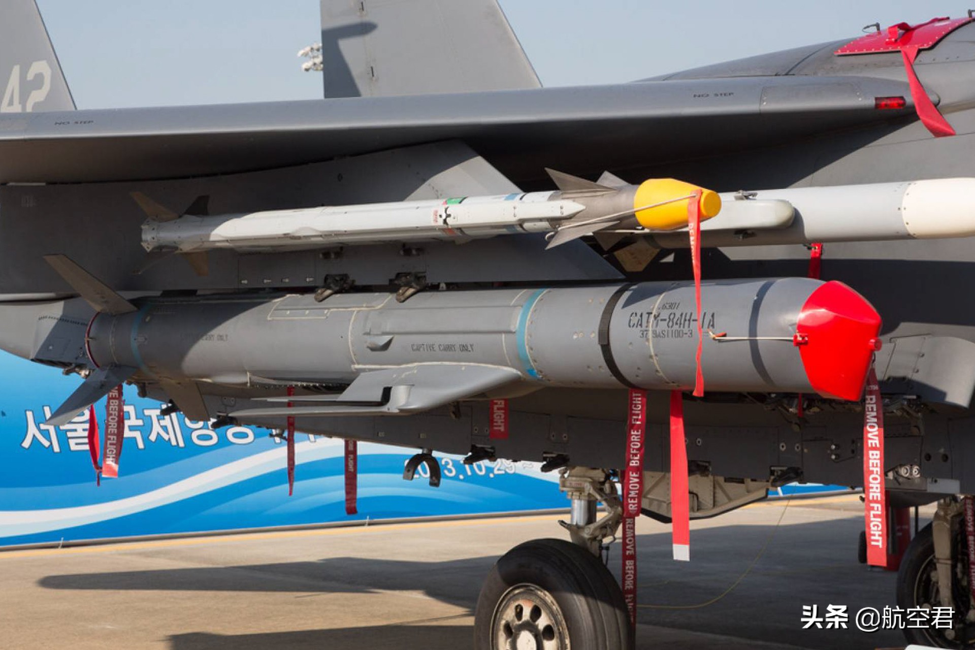 The two ideas of East and West create different aircraft carrier ...