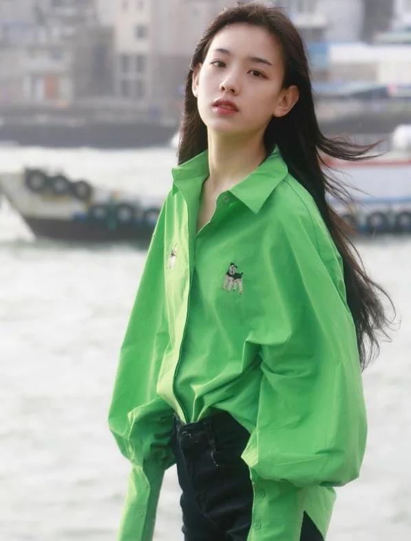 Sun Ning's beautiful photos will be released again, and the "face" hits ...