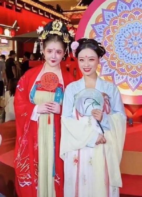 "Splendid Weiyang" Li Changle is seriously blessed, gaining 40 pounds a ...